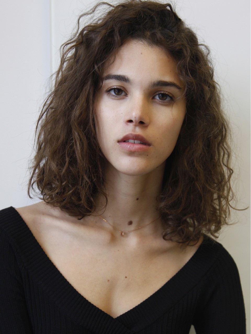Classify French model Pauline Hoarau from Réunion Island