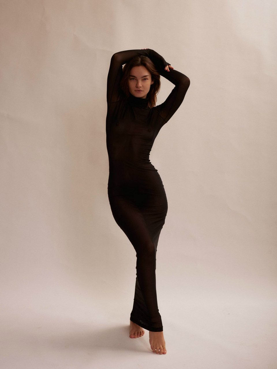 Ellen Burton | Supreme Milan