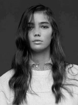 Laura Mair | Supreme Milan